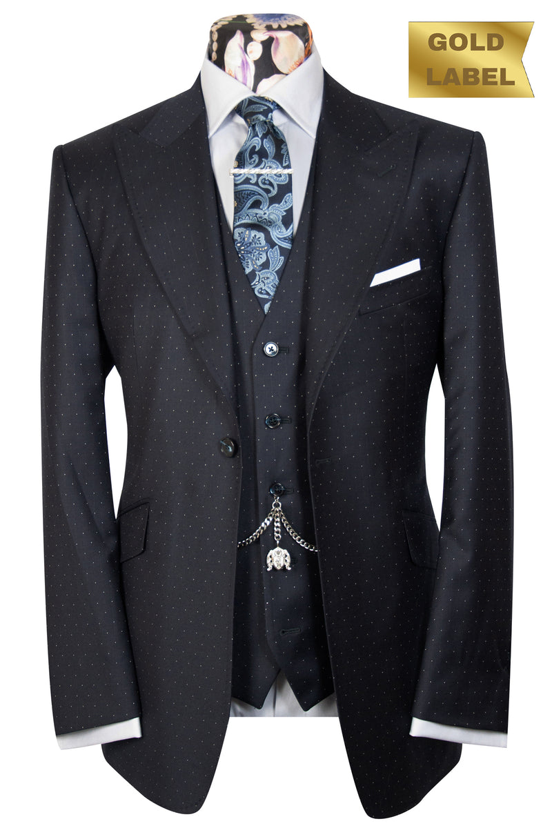 Luxury British Tailoring & Menswear – William Hunt Savile Row